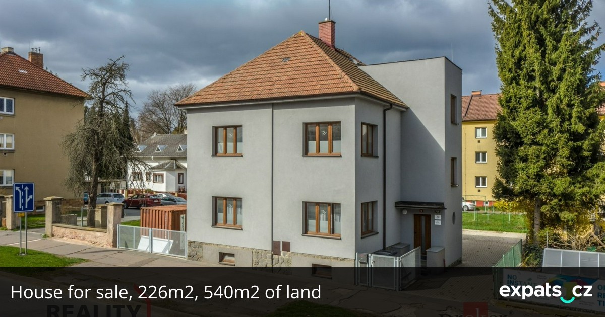 Villa for sale, 226m2, 540m2 of land, in Chrudim, on Obce Ležáků street