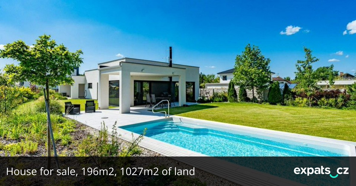 Family house for sale, 132m2, 1027m2 of land, in Mukařov, on Bezová street