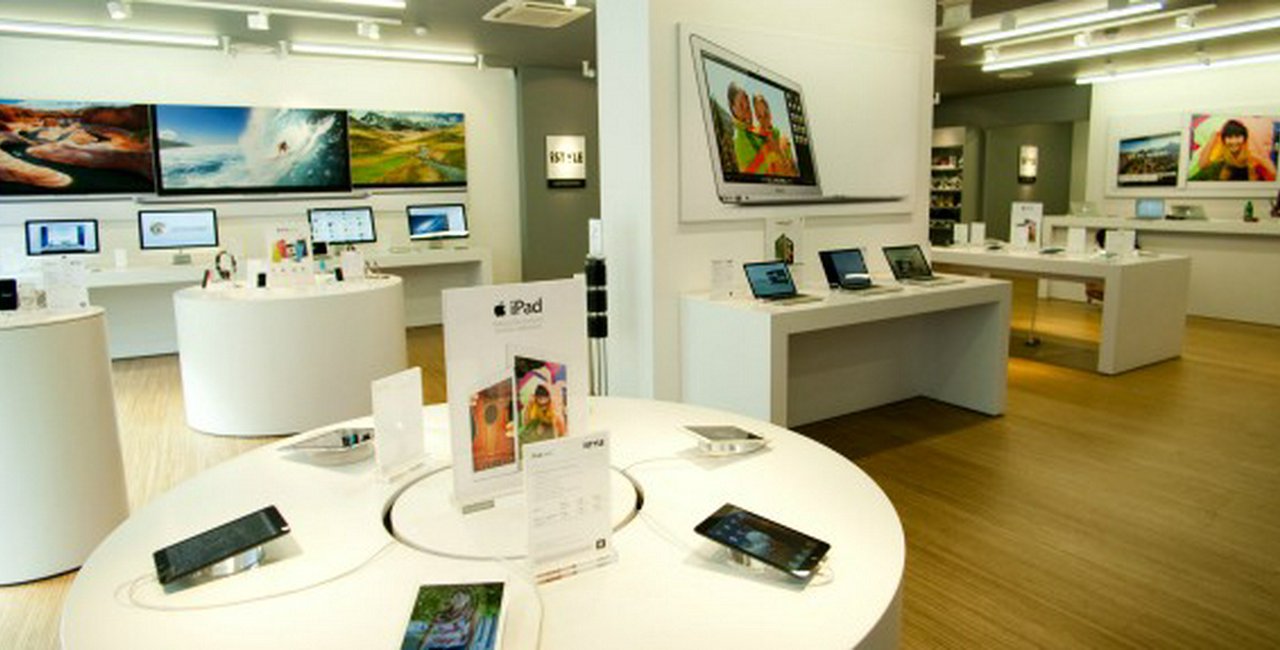 Apple's Czech Presence - Prague, Czech Republic