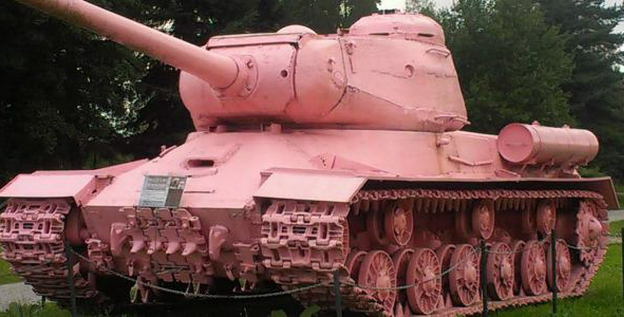 Sculptor David Černy’s Pink Tank Turns Twenty Five - Prague, Czech Republic