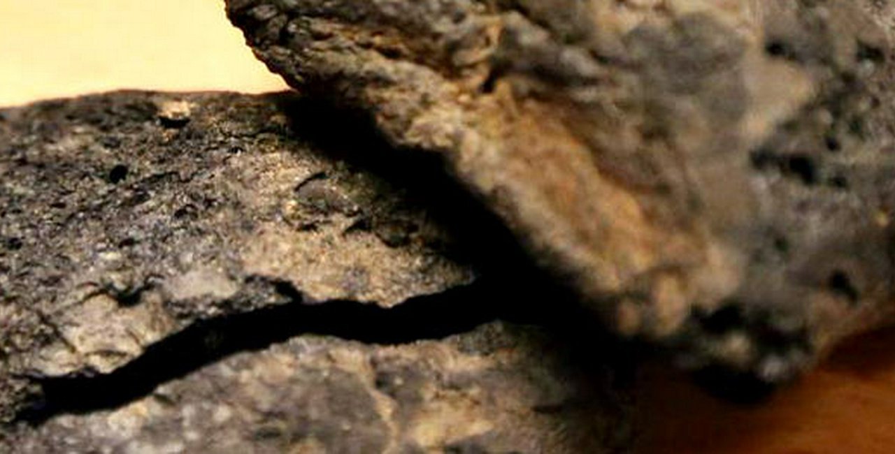 Brno Archaeologists Unearth 600-Year-Old Bread - Prague, Czech Republic