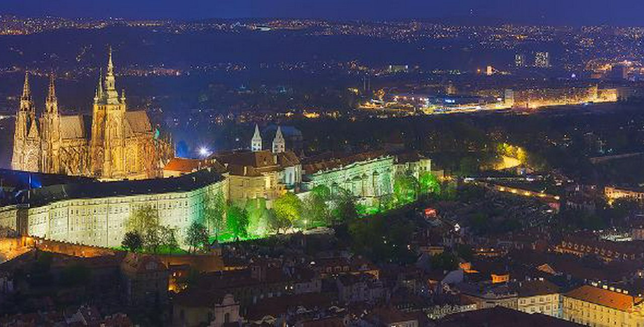 Prague Castle Named One of Top-Ten Fairy Tale European Castles - Prague ...