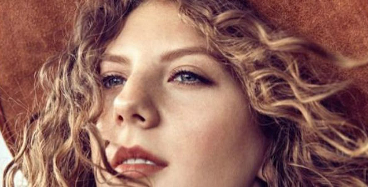 Meet Your New Favorite Czech Singer: Lenny - Prague, Czech Republic