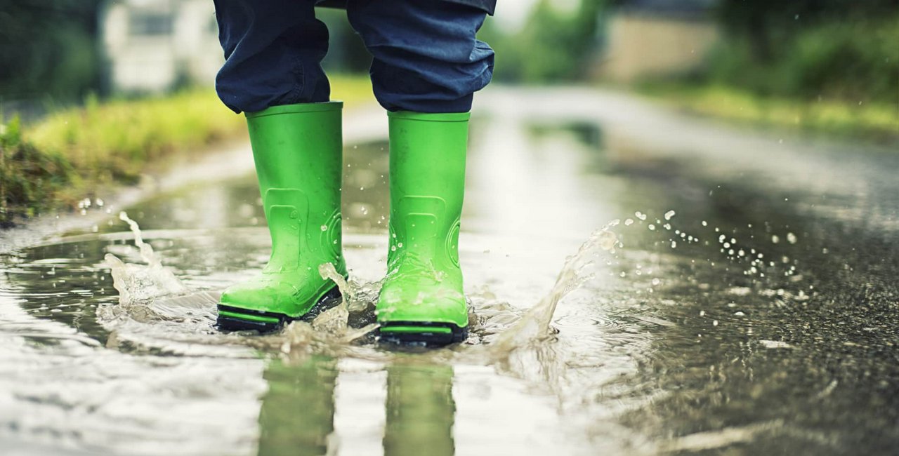 Prší, prší! 5 Czech idioms for heavy rainfall - Prague, Czech Republic