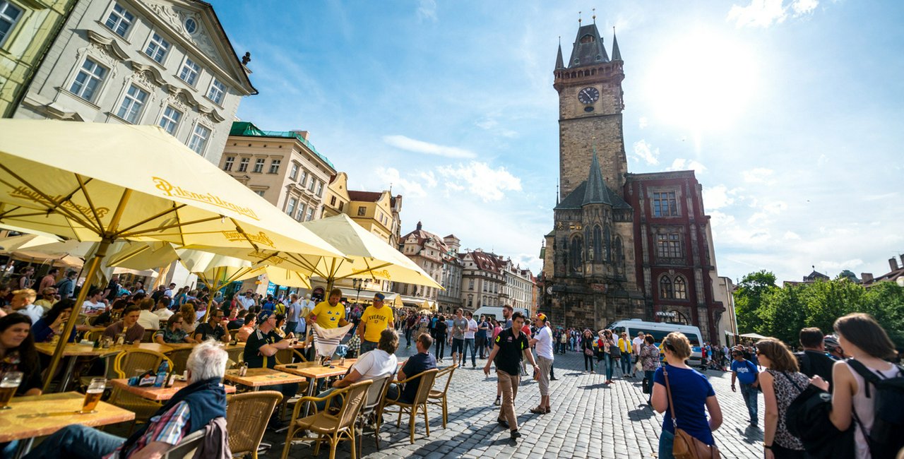 Honest Guide maps out central Prague pubs that have discounted their ...