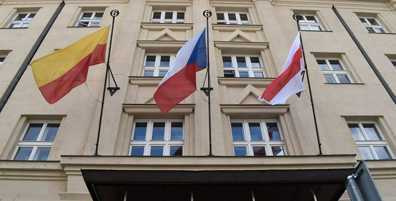 Prague town halls fly historical flag of Belarus in show of solidarity ...