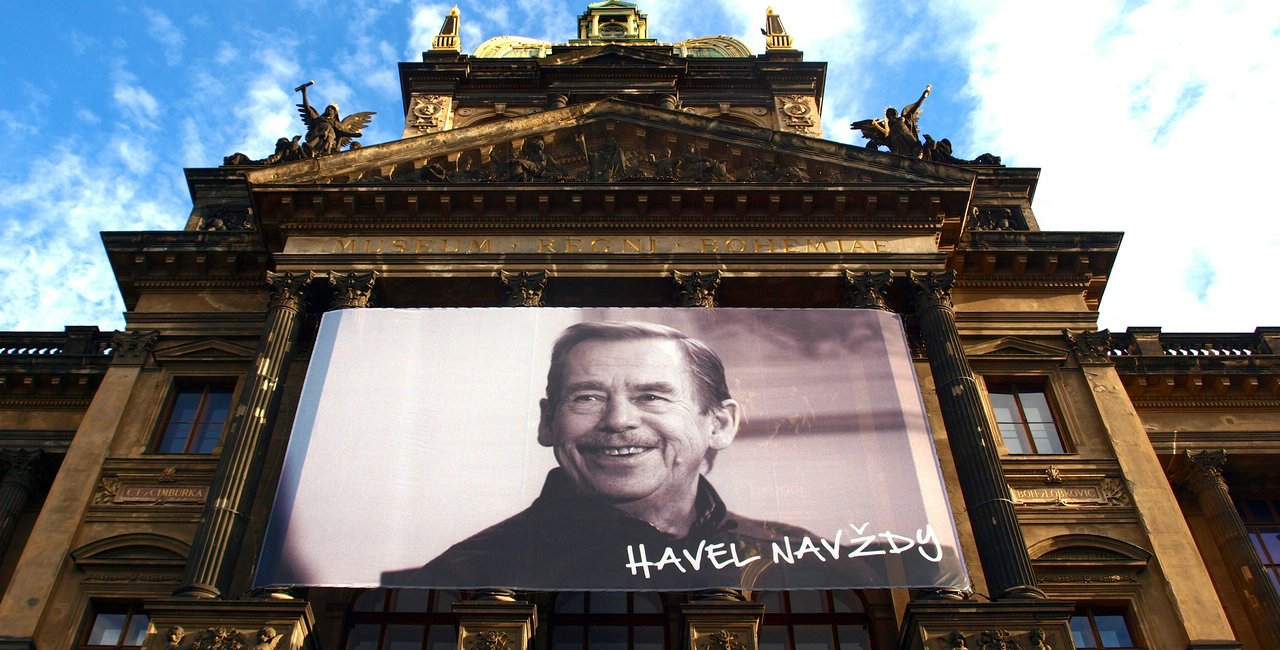 Czech politicians commemorate anniversary of Václav Havel's death ...