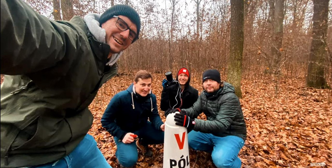 Prague’s Honest Guide creates new tourist attraction – four ‘selfie ...