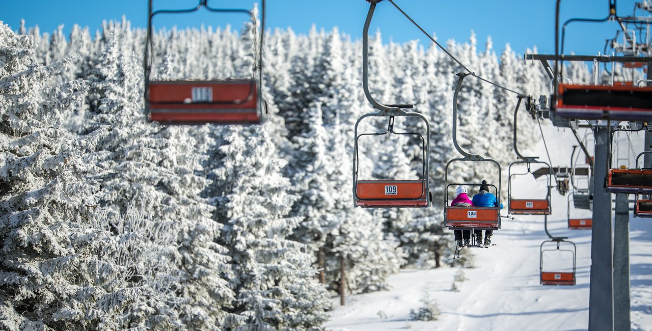 Time to hit the slopes! Czech ski resorts can open starting December 18 ...