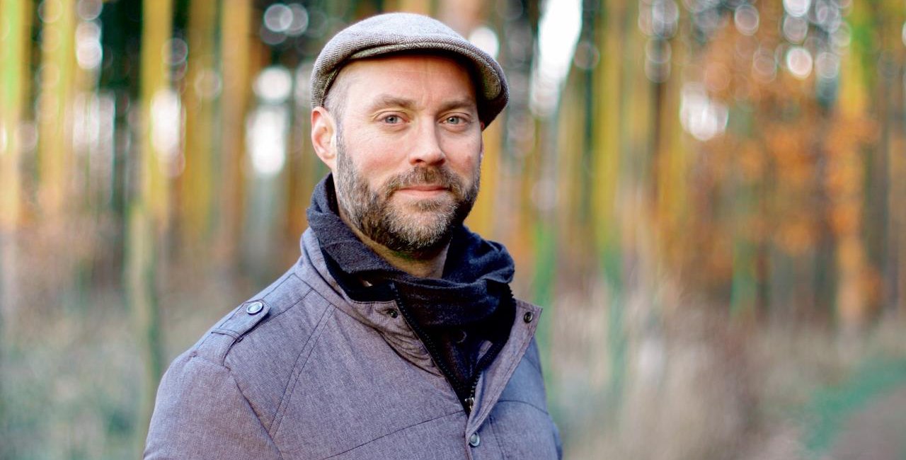 Prague-based musician Alasdair Bouch coaches Czech singers on the ...