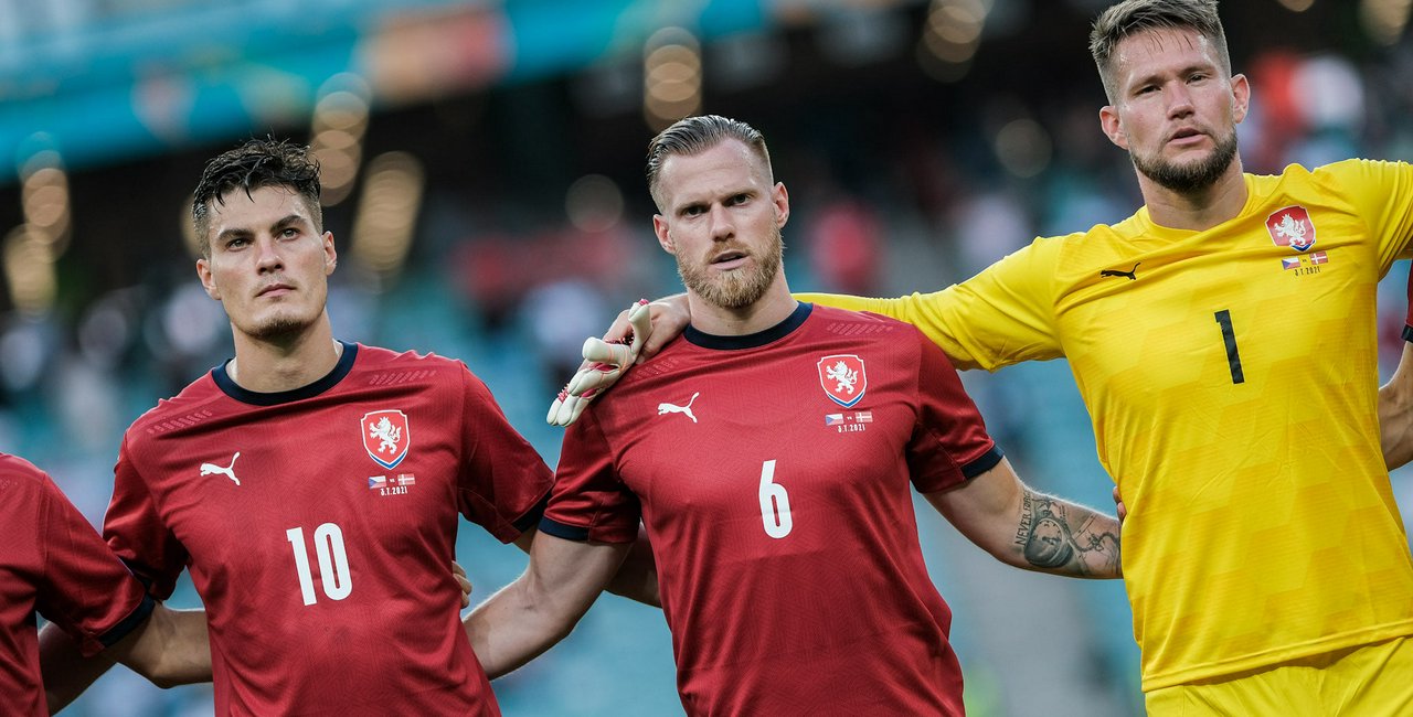 Czech football team earns 375 million crowns at Euro championship ...