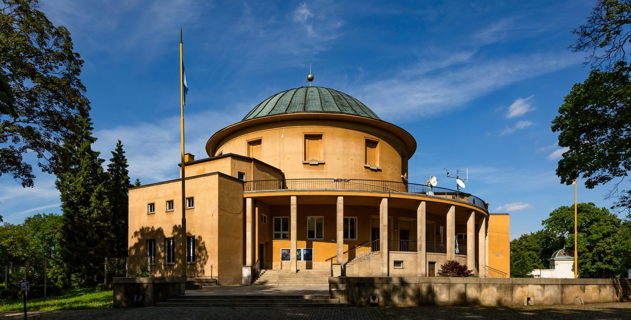 Prague planetarium to launch educational satellite into orbit on SpaceX ...
