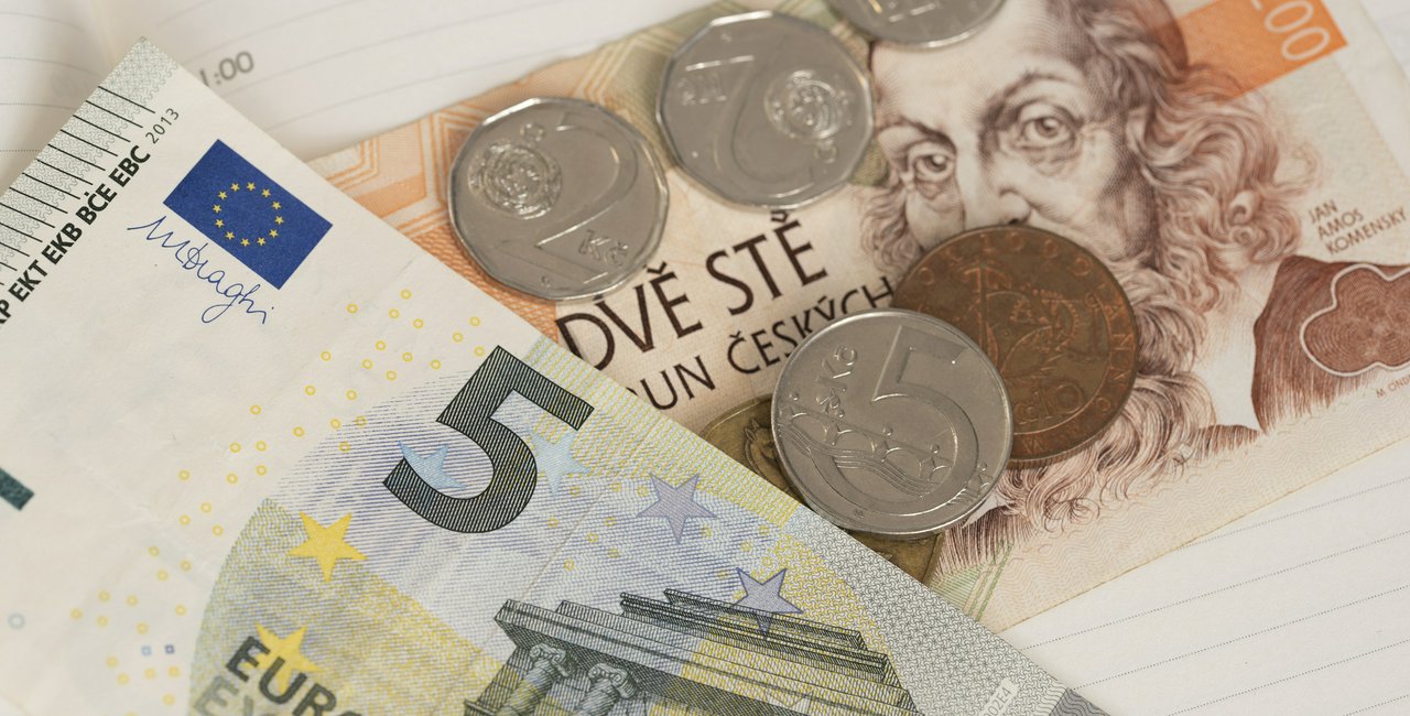 New analysis reveals risks and rewards of Czech euro adoption - Prague ...