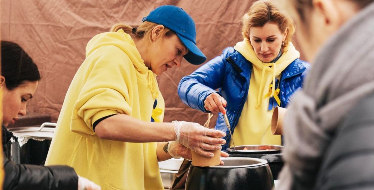 Ukrainian MasterChef serves up borscht for charity in Prague - Prague ...