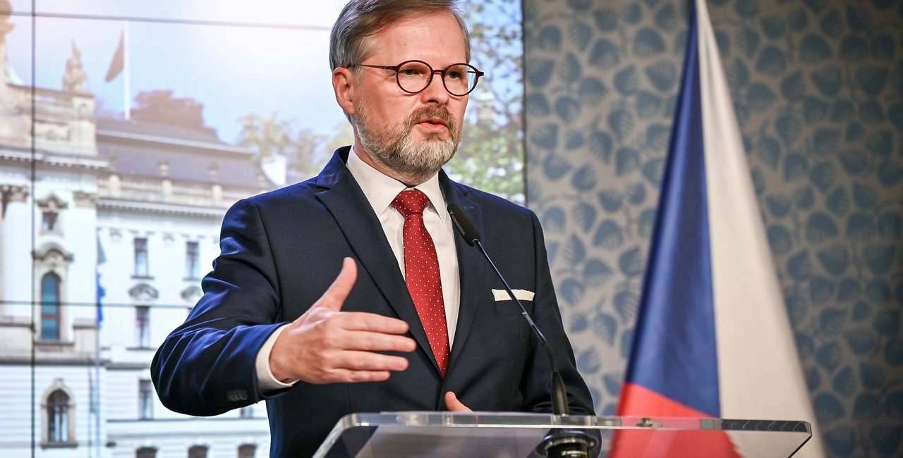 Czech and Polish PMs meet to discuss energy and the war in Ukraine ...