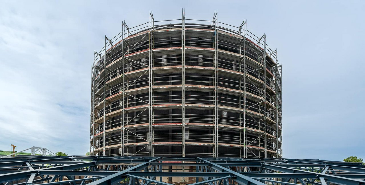Reconstruction of Prague's unique revolving stage theater is in full ...