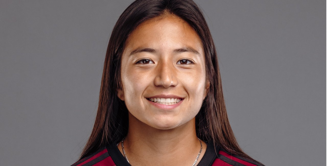 Lauren Chang on what it's like to play for Czechia's premiere football ...