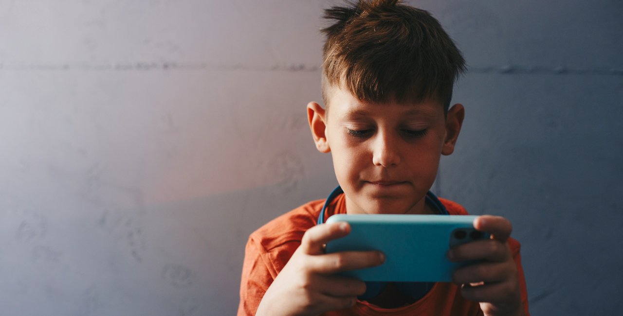 International ranking finds Czech kids among most glued to their ...