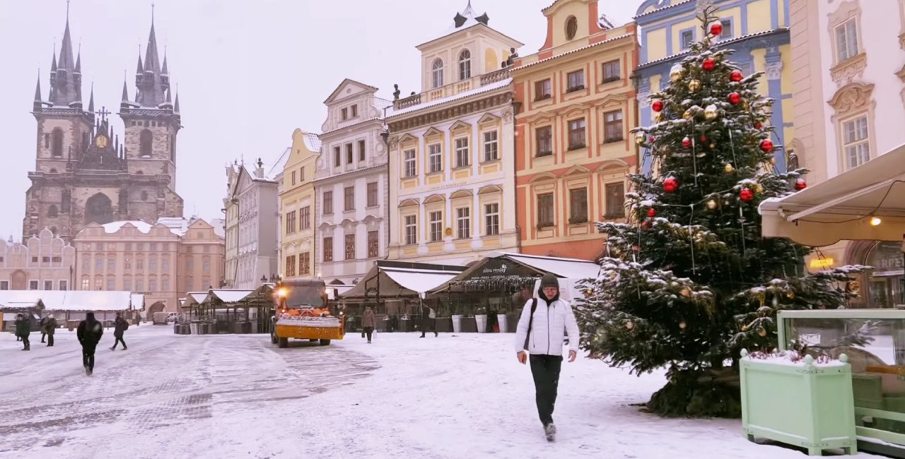 VIDEO OF THE WEEK: Take a stroll through a snow-covered Prague - Prague ...
