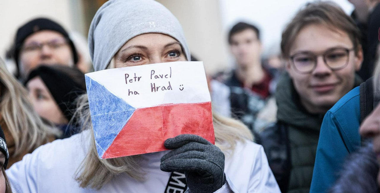 Weekend headlines: Petr Pavel leads latest Czech election polls ...