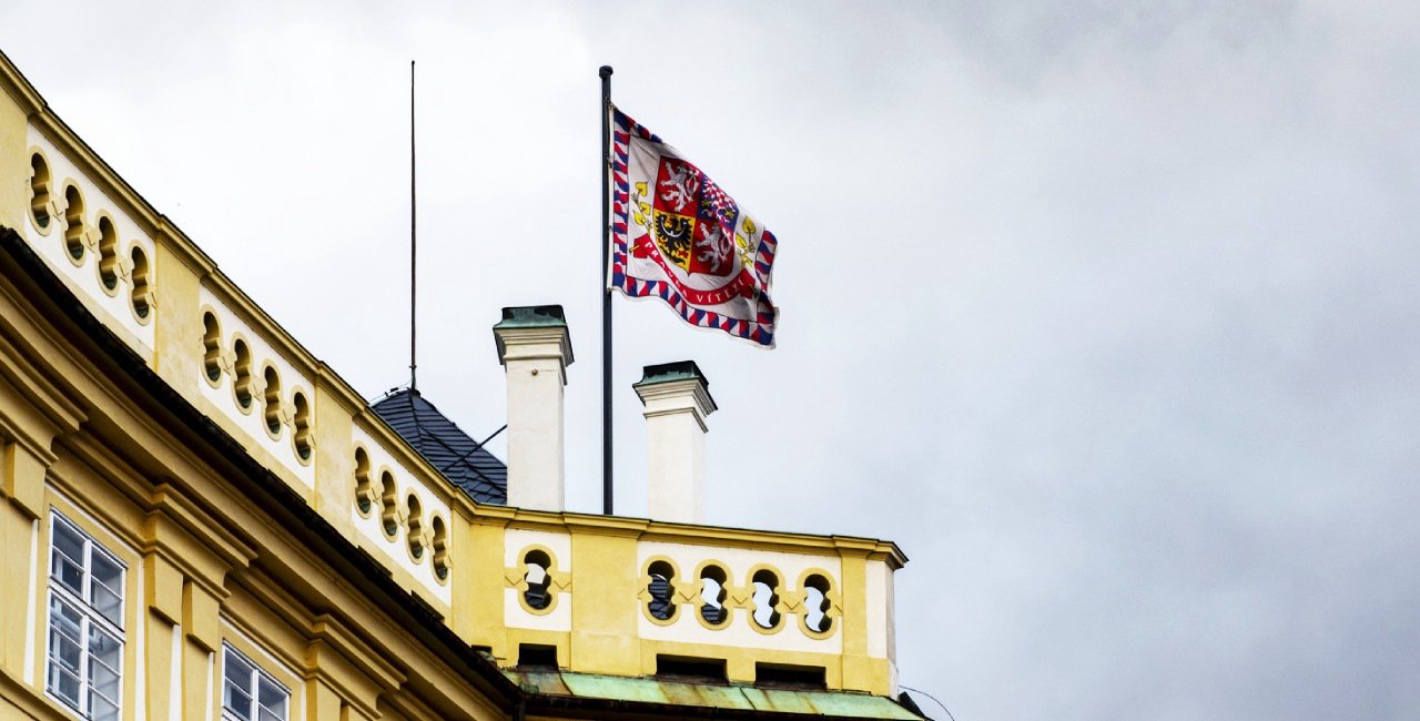 Flag of Czech president to be returned to Prague Castle - Prague, Czech ...