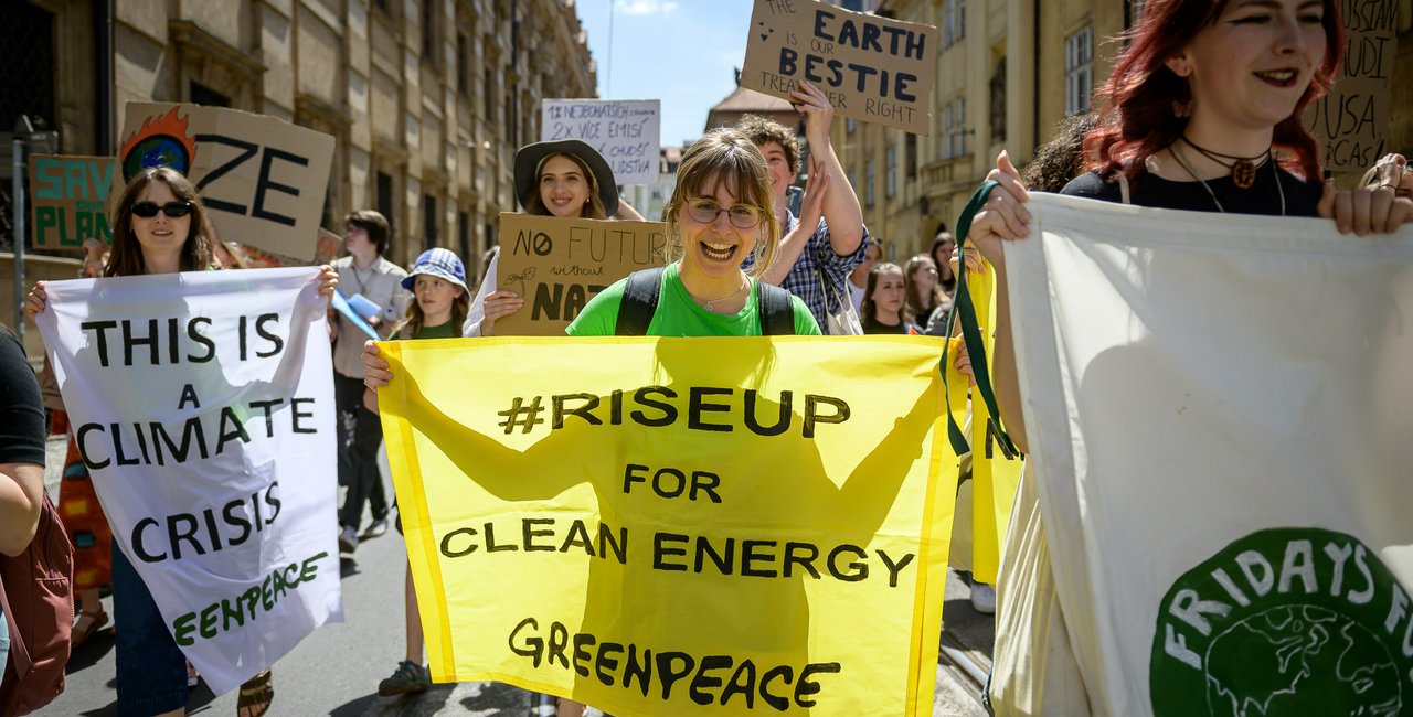 Greenpeace in Czechia is seeking English-speaking volunteers - Prague ...