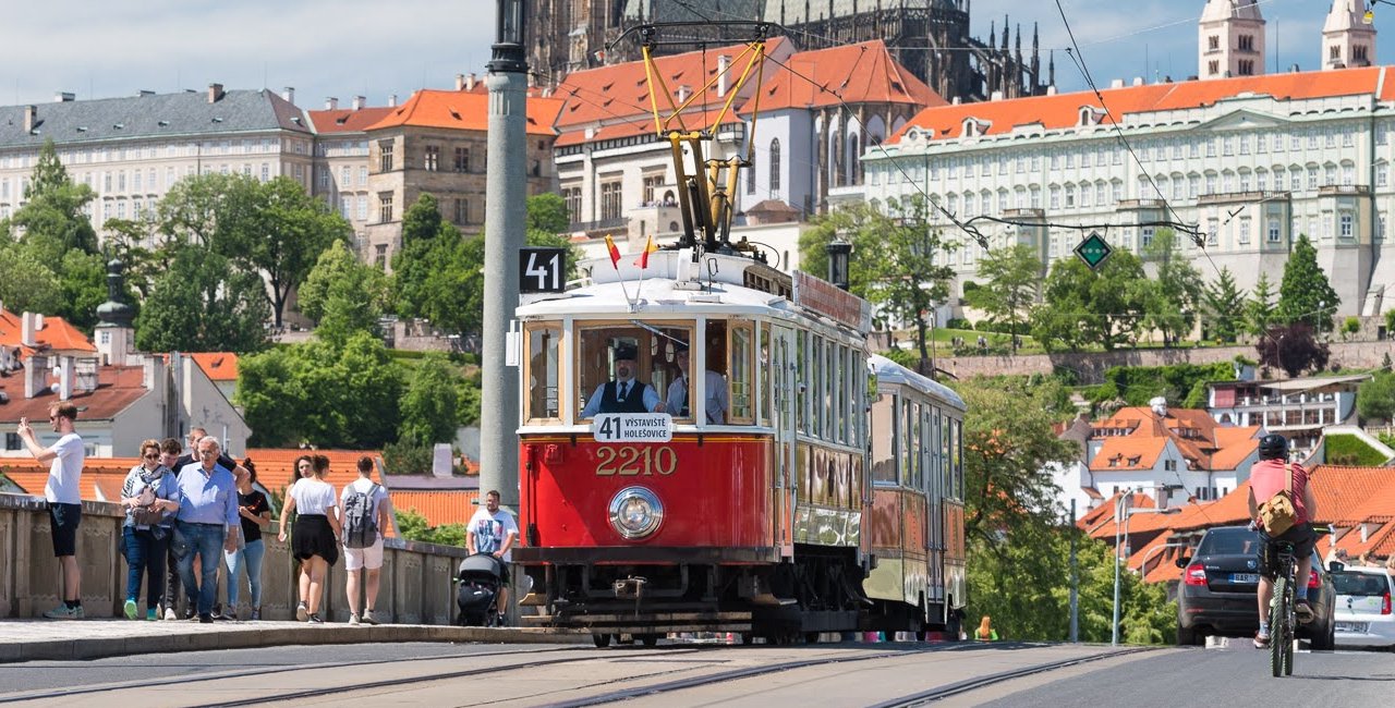 Prague's historic tram no. 41 hits the streets for the 2023 season ...