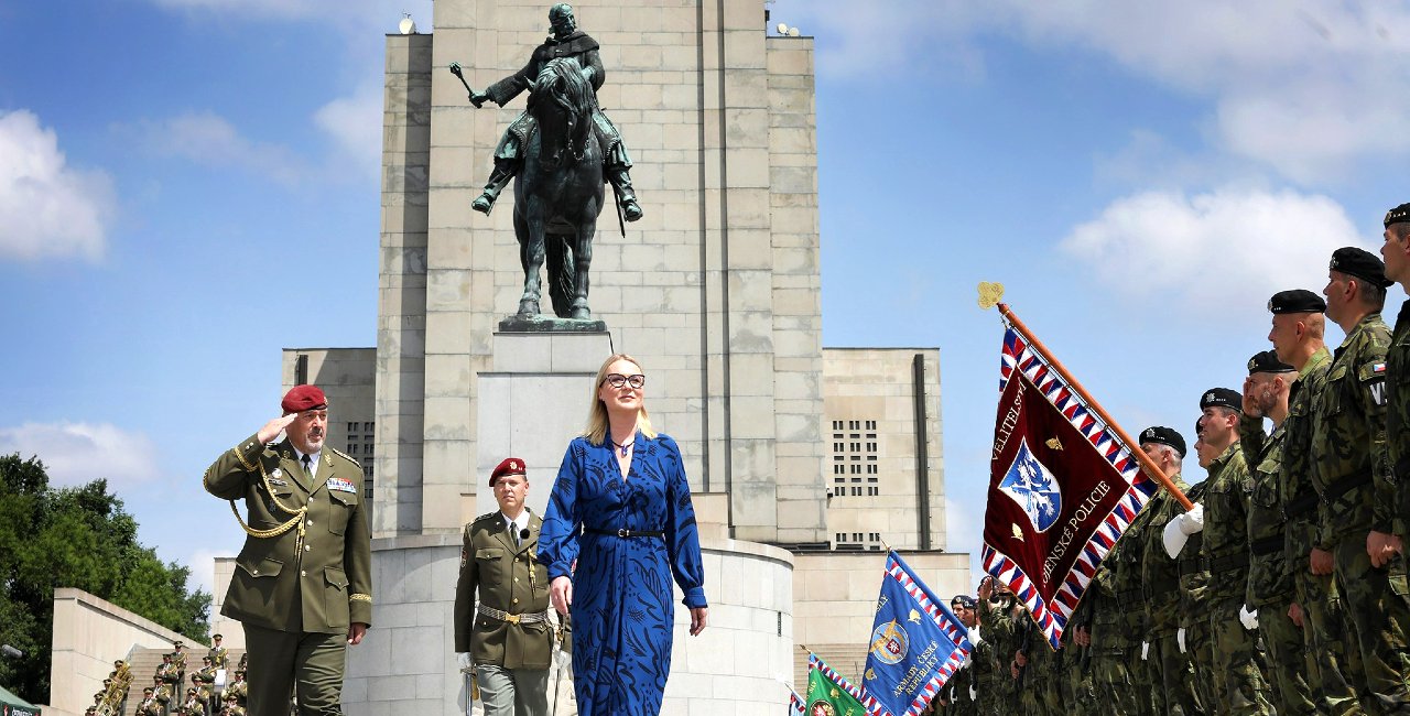 Czechia signs major defense treaty with US allowing troops to fight in ...