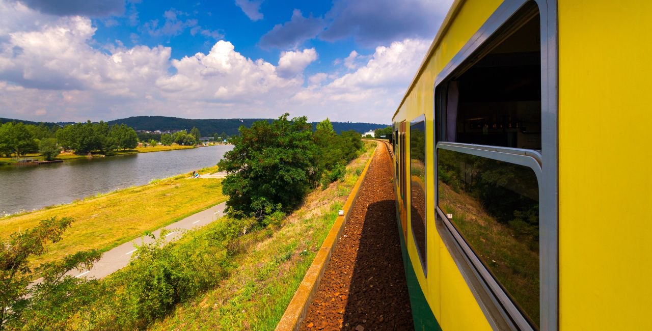 Tickets for unlimited train travel via Czech Railways go on sale this ...