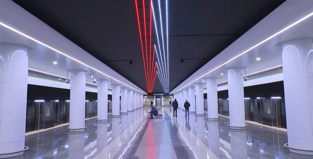 Trial phase for platform-edge entrance doors on Prague metro begins ...