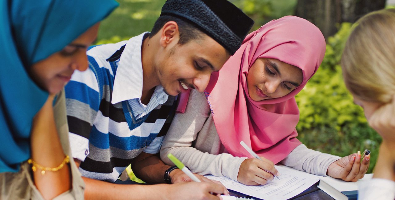 A Prague university's club for Muslim students creates a community ...