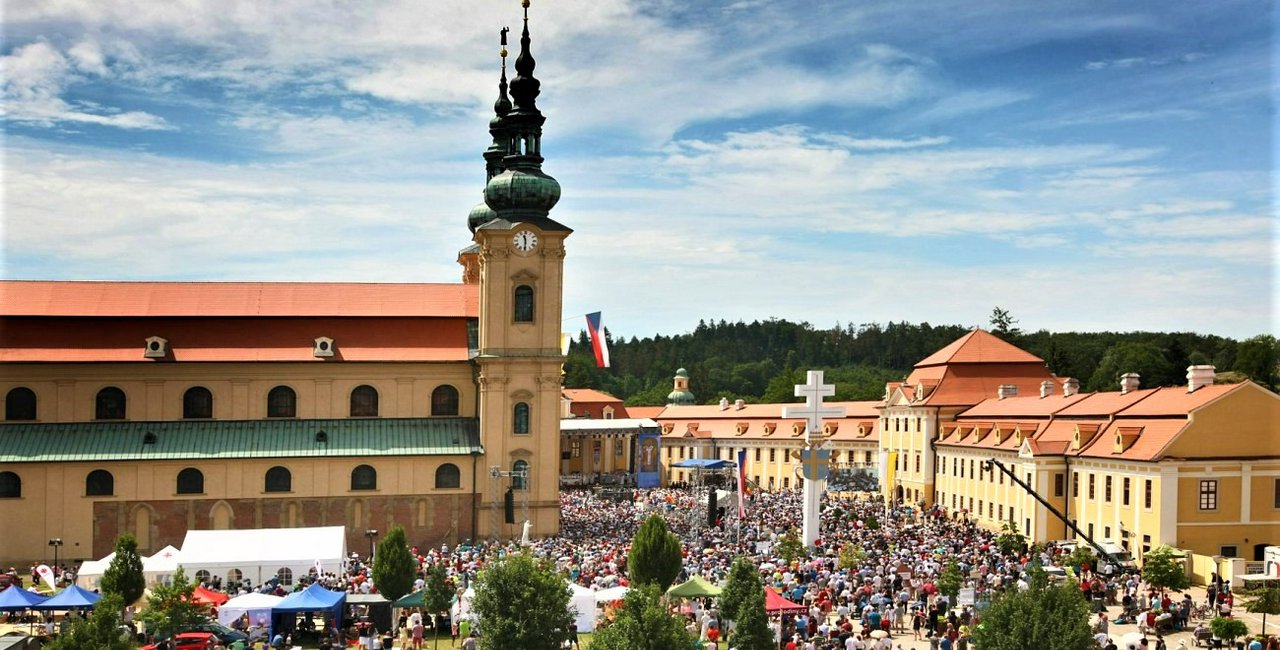 Celebrations of Sts. Cyril and Methodius' legacy in Velehrad culminate ...