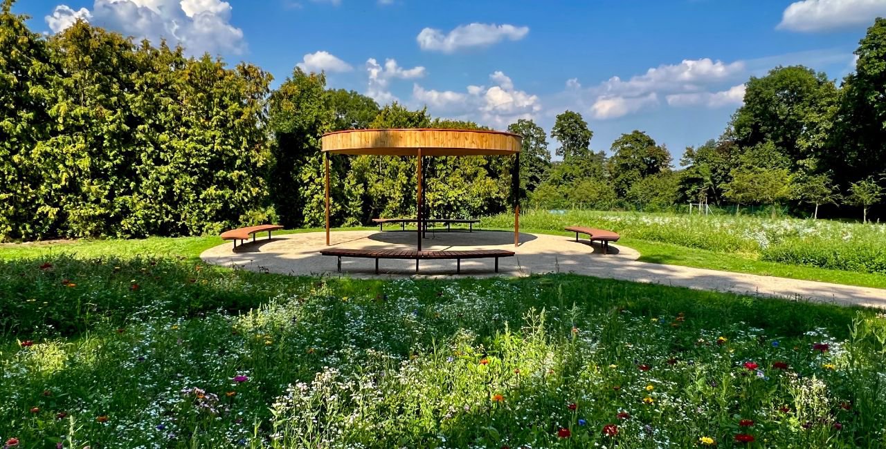 Prague christens the Czech Republic's first eco-friendly cemetery ...