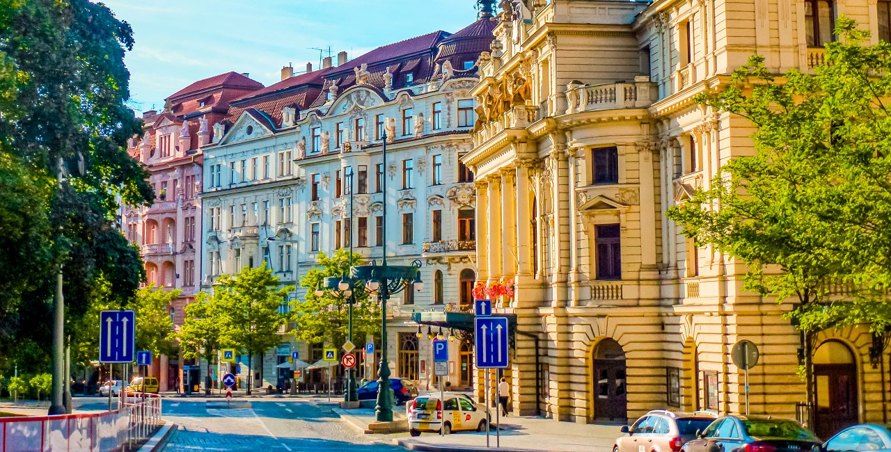 Prague's Vinohrady ranked among world's 'coolest' neighborhoods ...