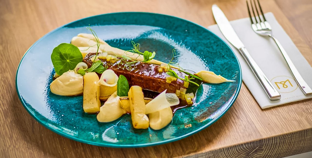 Gourmet guide crowns South Moravia's tastiest restaurants and wineries ...