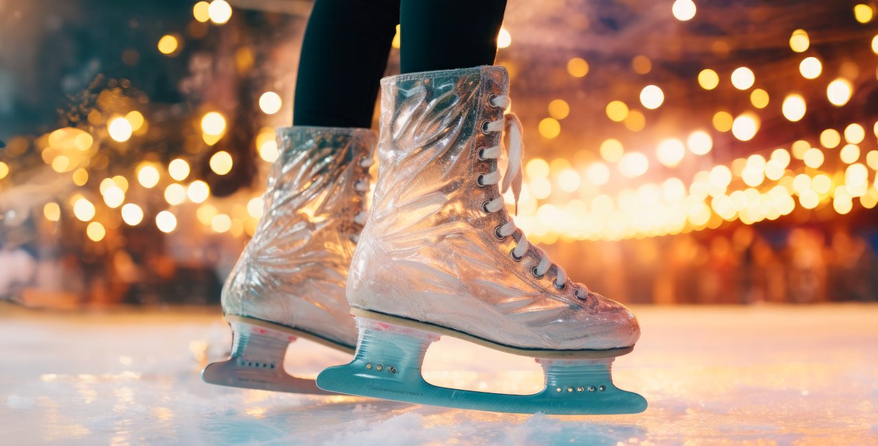 First-ever skating rink to open on Prague's Wenceslas Square - Prague ...