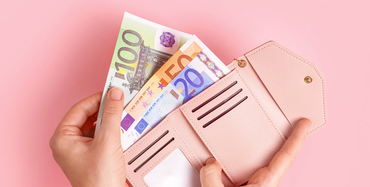 Czechia is embracing the euro: Here's how you can benefit - Prague ...