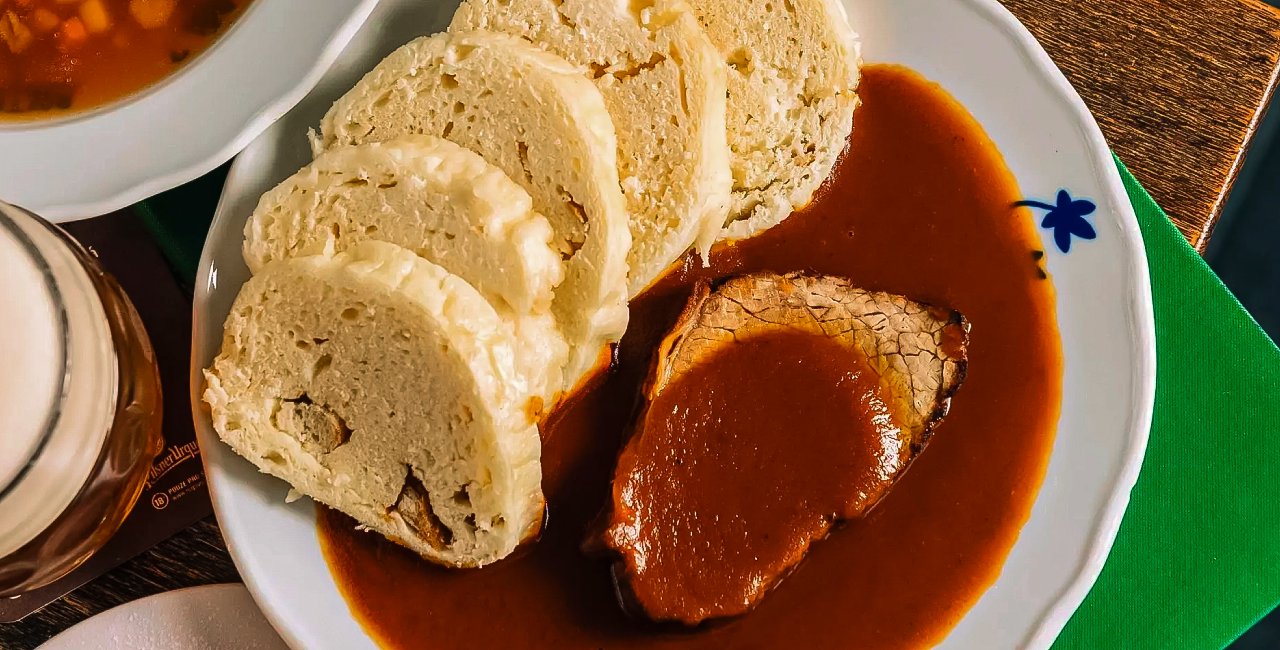 In the Czech kitchen: Make a rich, slow-cooking tomato gravy - Prague ...