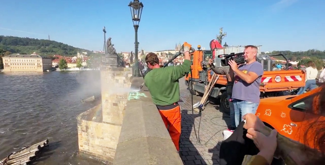 Prague's Charles Bridge again vandalized; graffiti swiftly removed ...