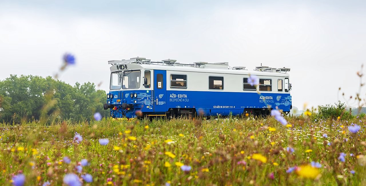 Czechia's first driverless passenger train takes to the railways ...