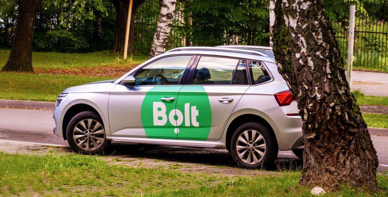 Foreign taxi drivers multiply in Czechia's cities, raising concern ...