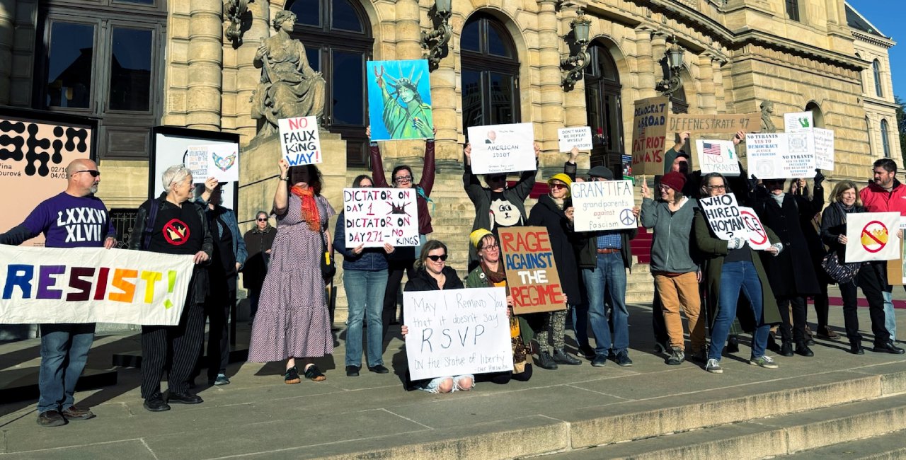 'No Tyrants' protest in Prague draws crowd opposing Trump's policies ...