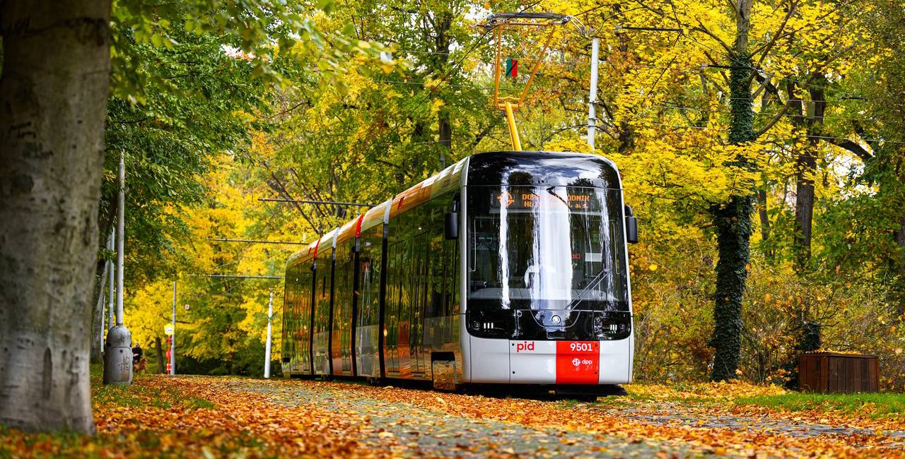 Prague's first new tram model in 20 years enters service on city's ...