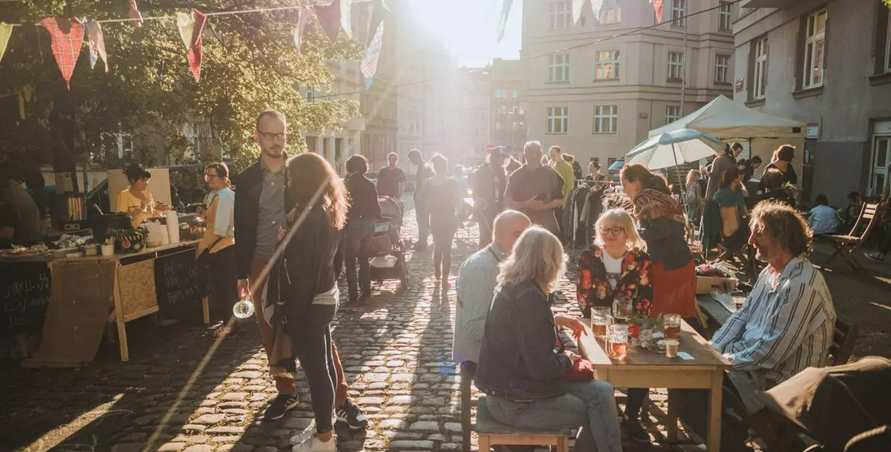 12 ways to get involved in your community in Prague and Czechia now ...