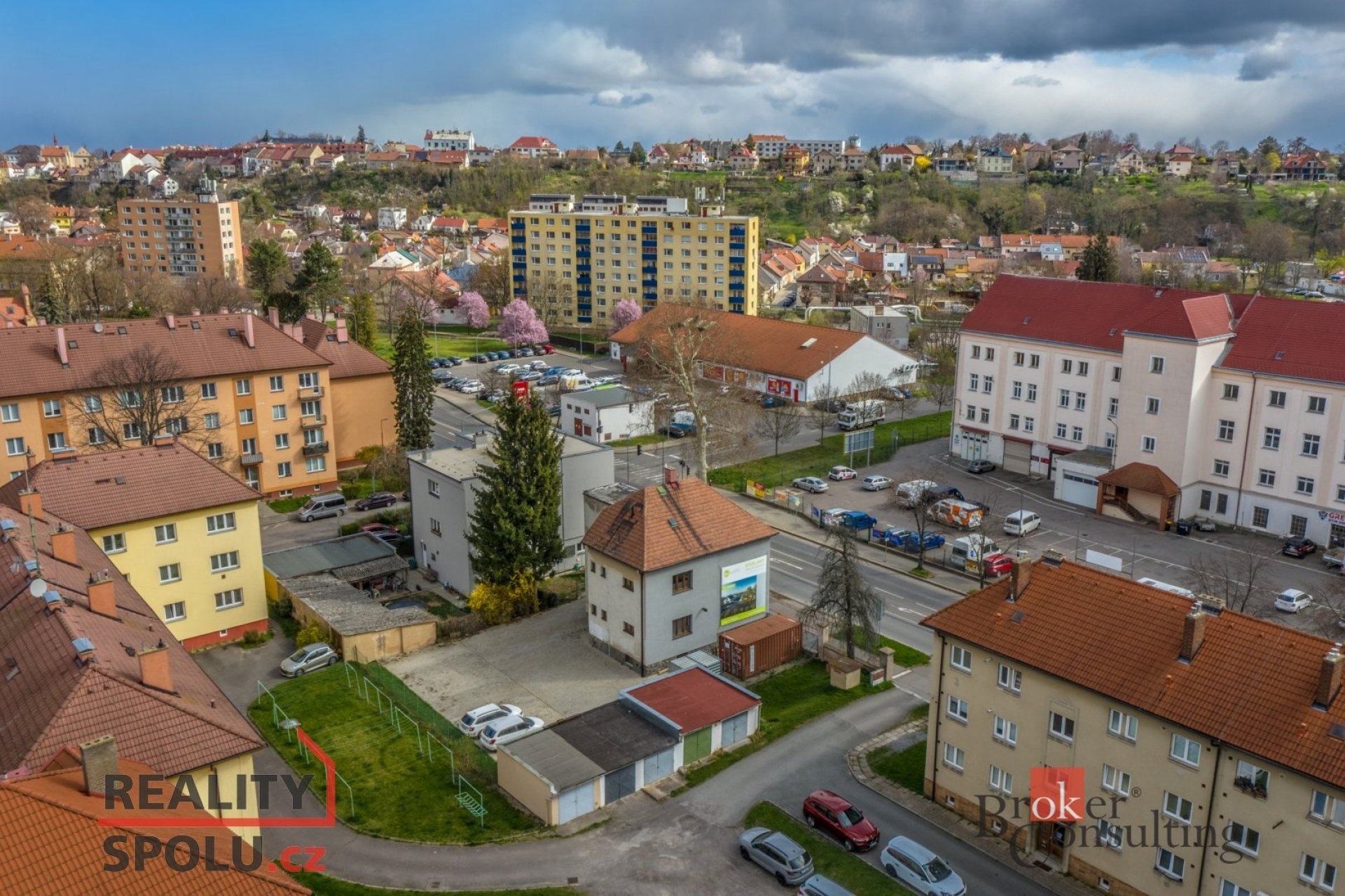 Apartment building for sale, 226m2, in Chrudim, on Obce Ležáků street