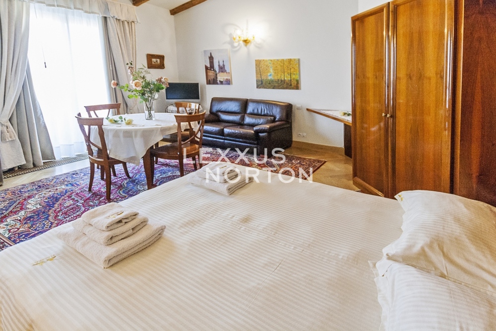 Apartment for rent, 1+KK - Studio, 38m2, in Prague, on Italská street