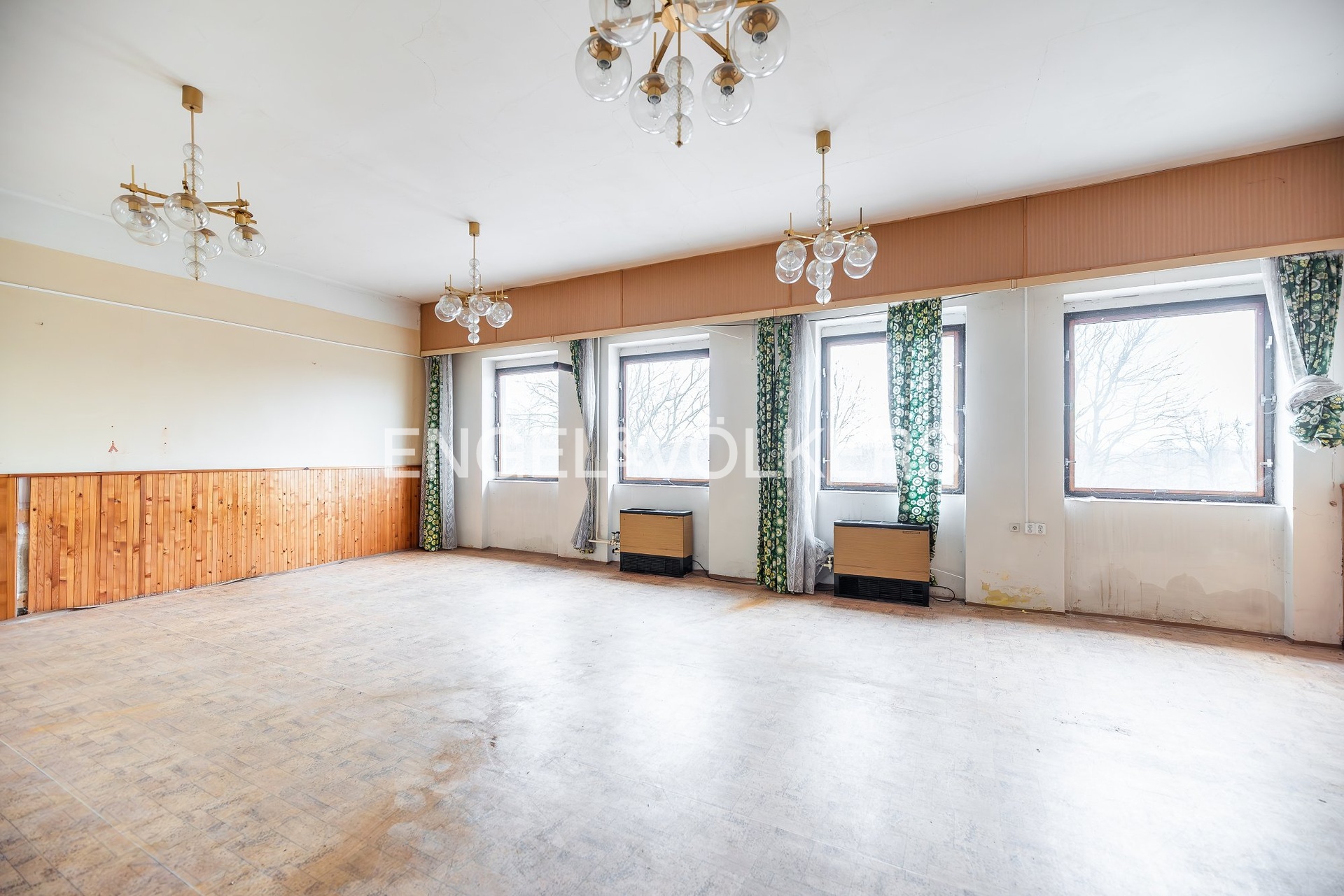 Warehouse for sale, 11053m2, in Jaroměř, on Náchodská street