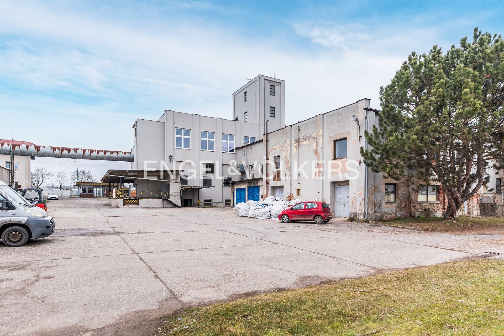 Warehouse for sale, 11053m2, in Jaroměř, on Náchodská street