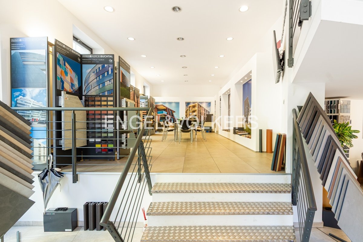 Retail space for rent, 364m2, in Prague, on Černomořská street