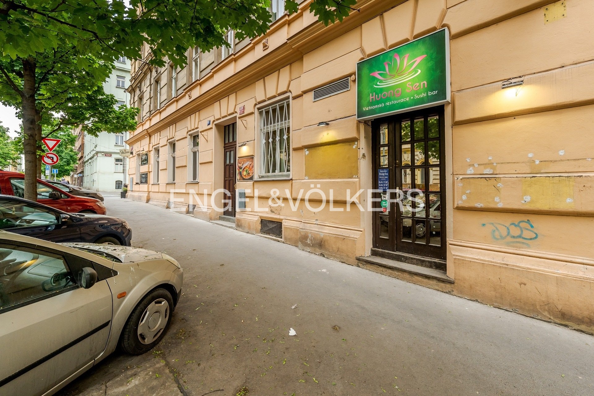 Retail space for rent, 71m2, in Prague, on Řipská street
